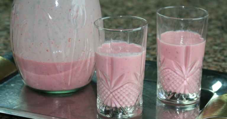 Recette Smoothie aux Fruits Rouges Maison - Facile et Rapide